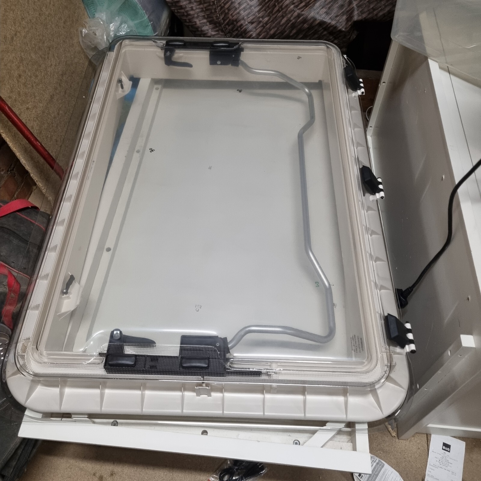 Dometic Heki 2 Roof Window - White 4015704182361 | eBay