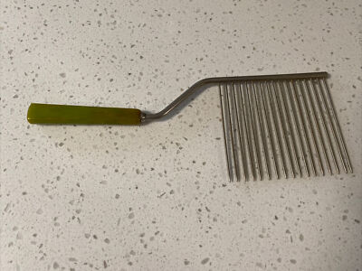 Vintage Olive Green Bakelite Handle Cake Cutter By Schneider Toledo | eBay