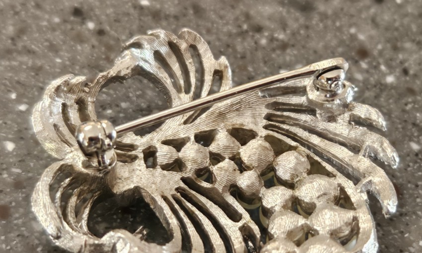 Vintage Crown Trifari Faux Pearl Silver Tone Brooch Pin Bouquet Arches ...