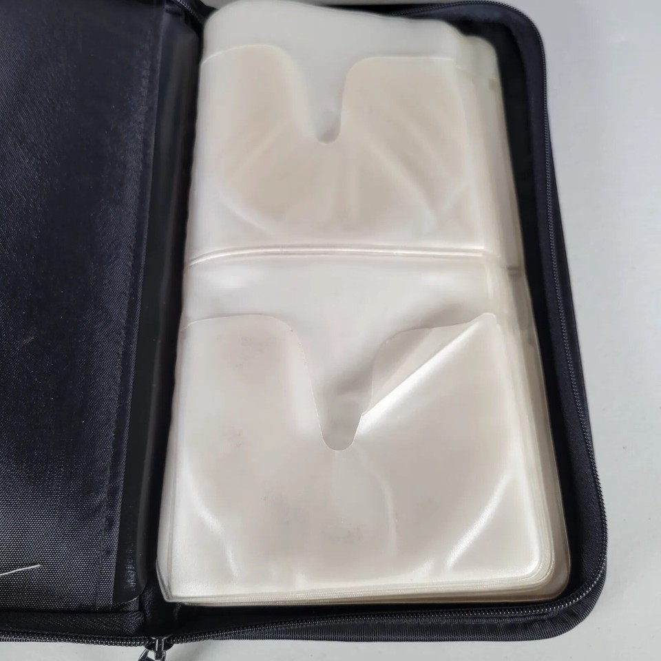 Case Logic Caselogic Zipper Carrying Case 24 CD Pockets Folder Book ...