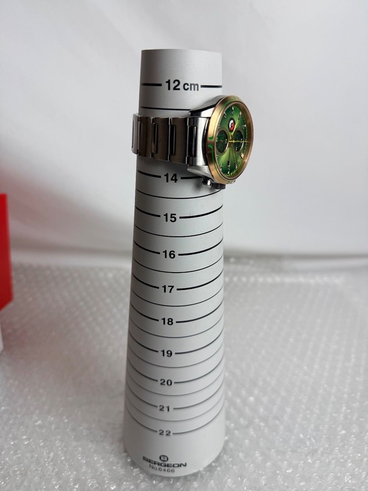 Seiko Pokemon Venusaur Chronograph Watch Limited 700 SBPY160 Green ...