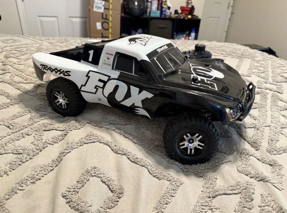 Traxxas slash 4x4 ultimate Vxl with Rpm And Proline Upgrades And Ez ...