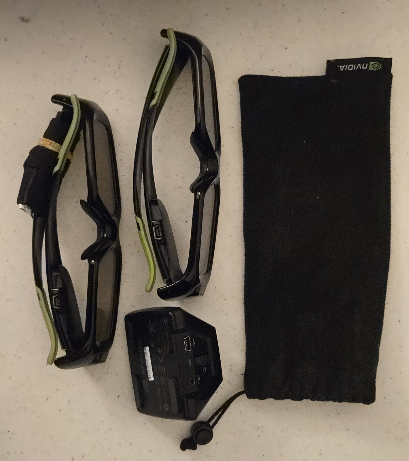 Nvidia 3d Vision Glasses (2 Pairs, version 1) + IR emitter | eBay