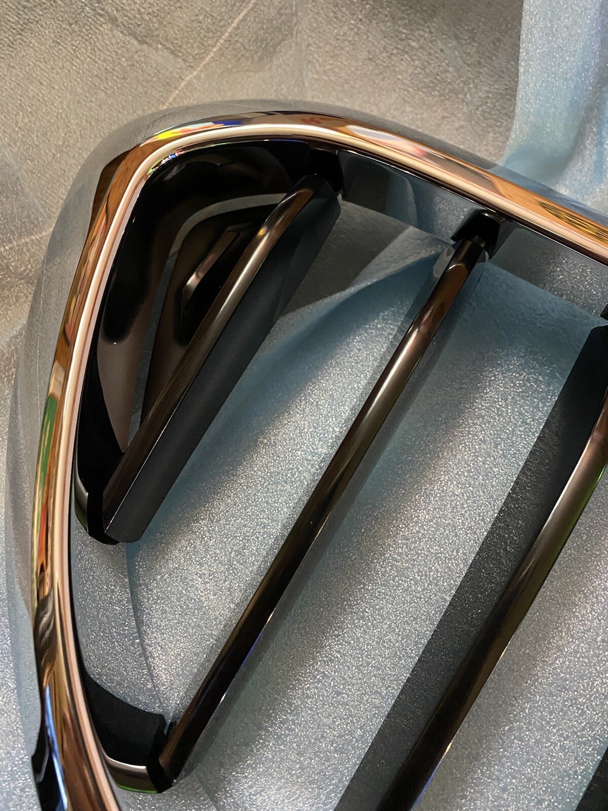 2017-2020 BMW 530e 530i 540d 540i RIGHT Front Upper Grille Kidney ...