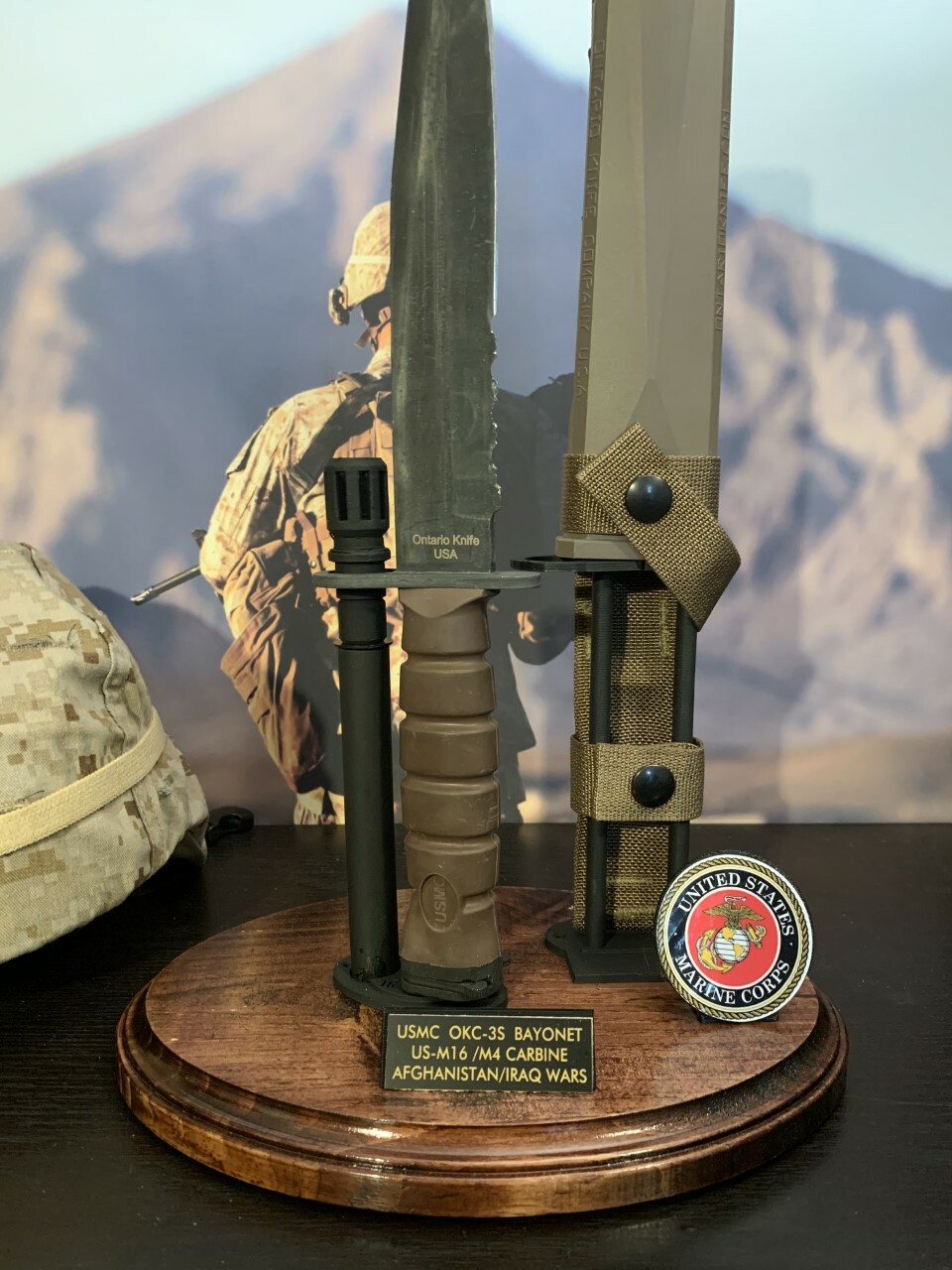 Display Stand for the US-M9 & USMC OKC-3S Bayos & Scabbard. | eBay