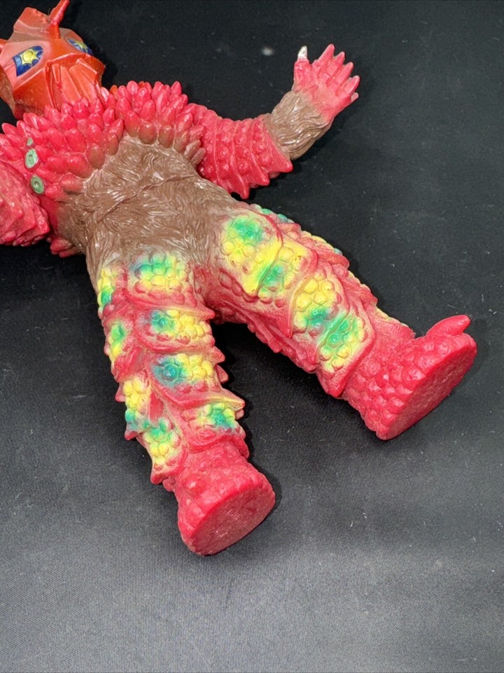 2006 BANDAI 6” GIANT YAPOOL kaiju Ultra Monster Series Mebius No 13 US ...