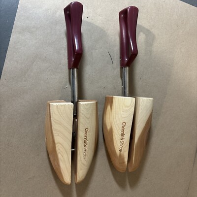 CHERNIN'S : 1 Pair Cedar Wood Shoe Trees Form Keepers Stretchers MEDIUM ...