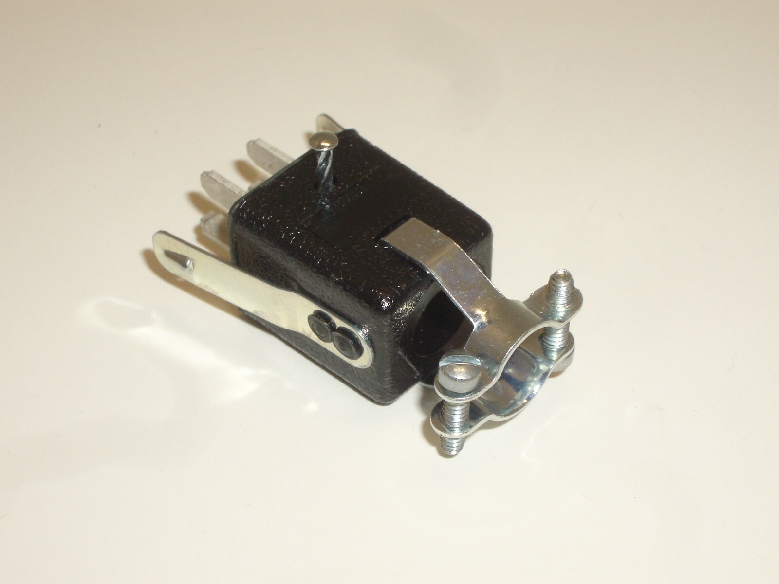 CINCH JONES BEAU MOLEX P-304-CCT-L PLUG 4PIN w/ LATCH | eBay