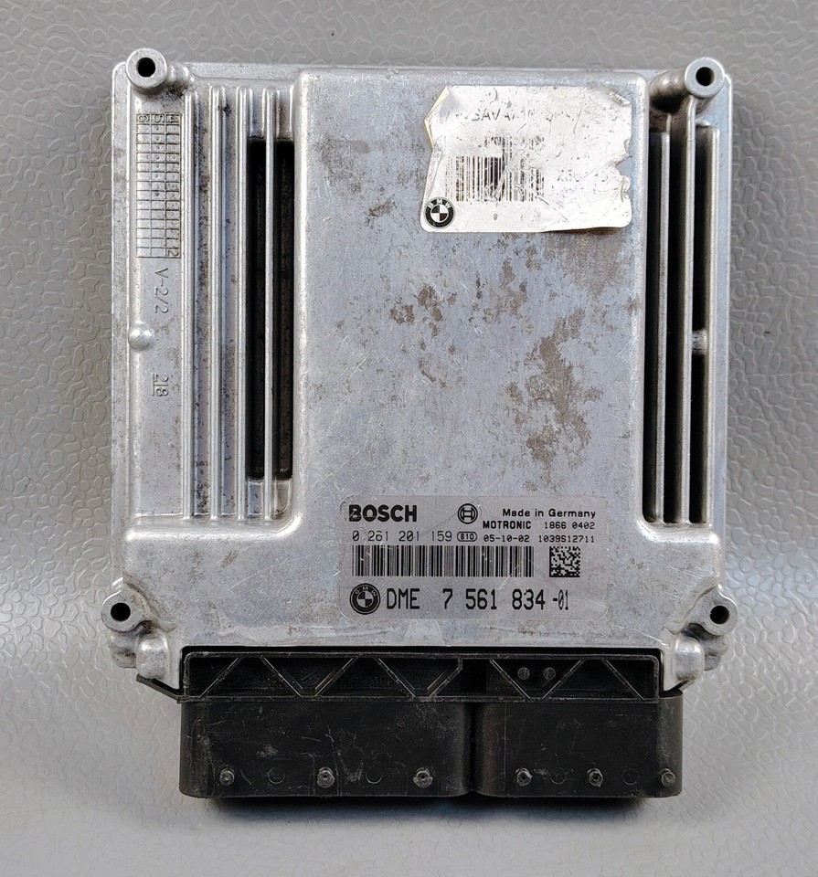 2006-2011 BMW E90 320i Engine Control Unit ECU Module DME 7561834 ...