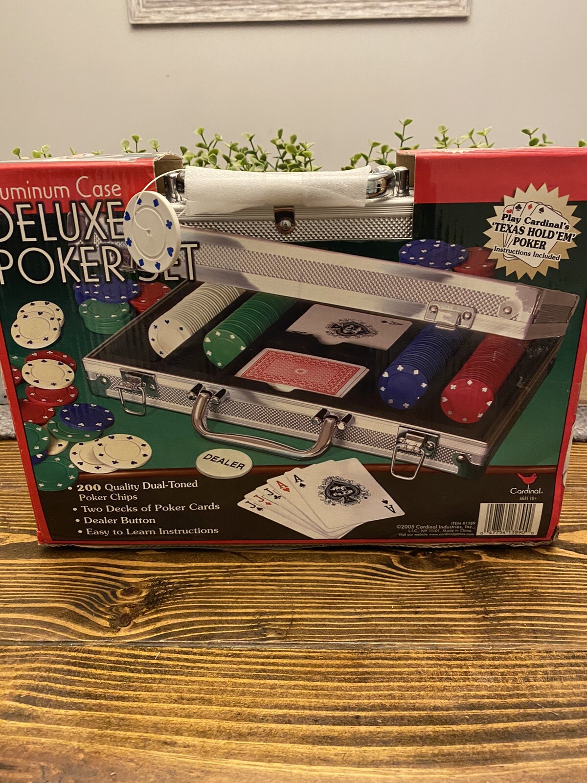 DELUXE POKER SET ALUMINUM CASE 200 DUAL TONED POKER CHIPS AND POKER ...