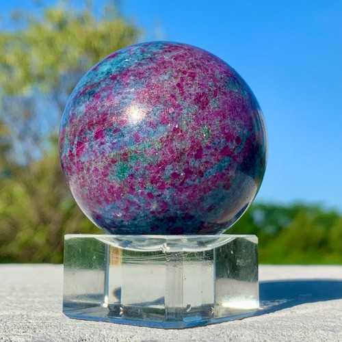 215G Natural Blue Sapphire And Ruby Sphere fluorescence effect Reiki ...