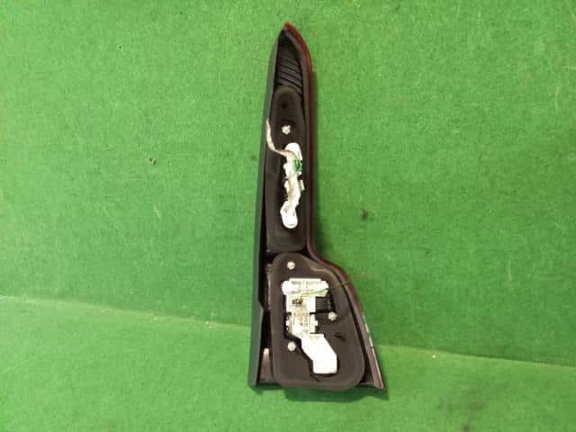 VOLVO Volvo 50 series 2007 DBA-MB5254A Left Tail Light [Used ...