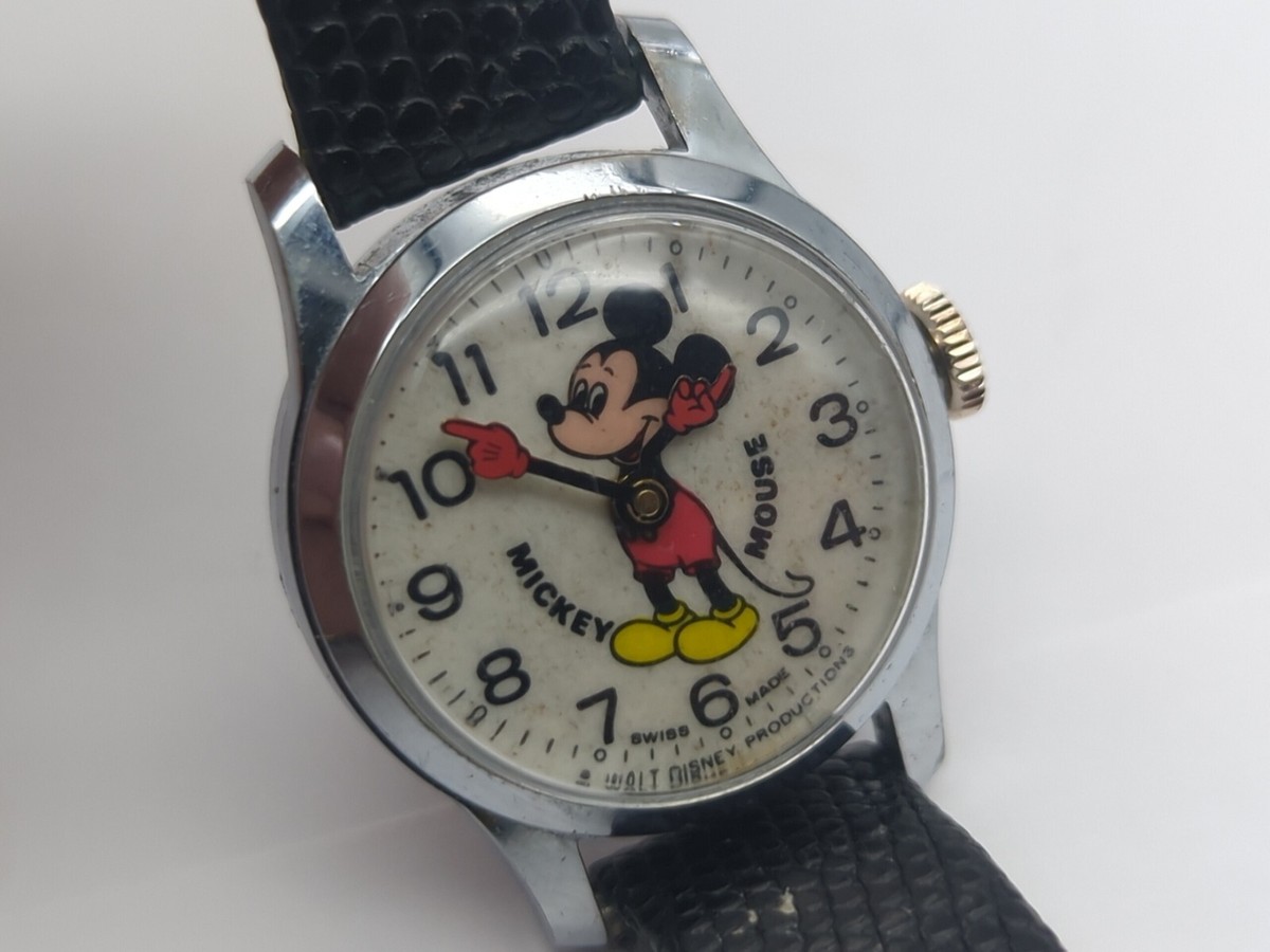 Mickey Mouse Hands Pointing Up Hand With Index Finger Pointing Up