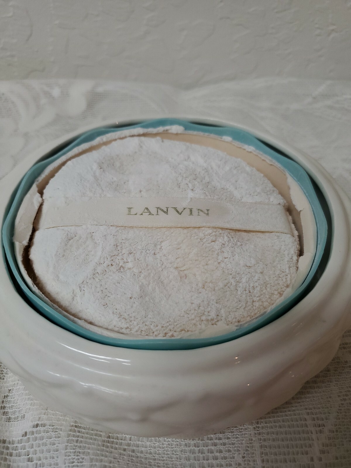 Vintage Ceramic Powder Box with Pond's Dreamflower Perfumed Dusting ...