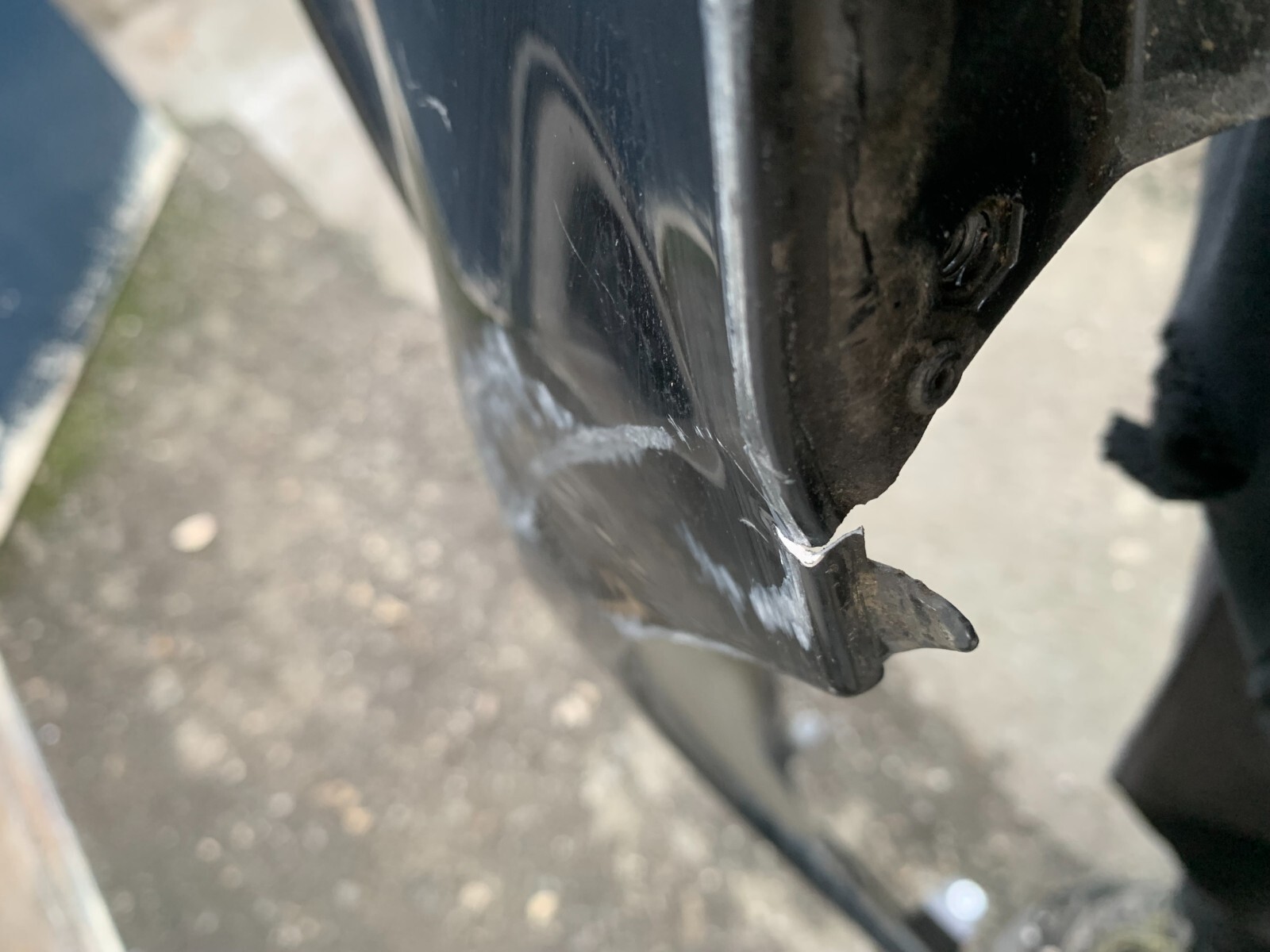 Audi OEM 2016 A3 Sportback E-tron Fender-front Bracket Right 8V0821092B ...