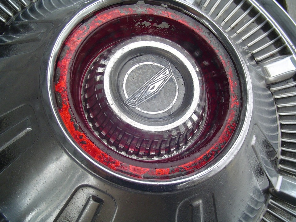 ONE VINTAGE 66 67 68 GALAXIE FORD PICKUP TRUCK BRONCO HUBCAP WHEEL ...