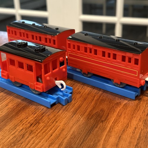 Thomas & Friends Trackmaster RED EXPRESS COACHES w/ BRAKE VAN “2009 ...