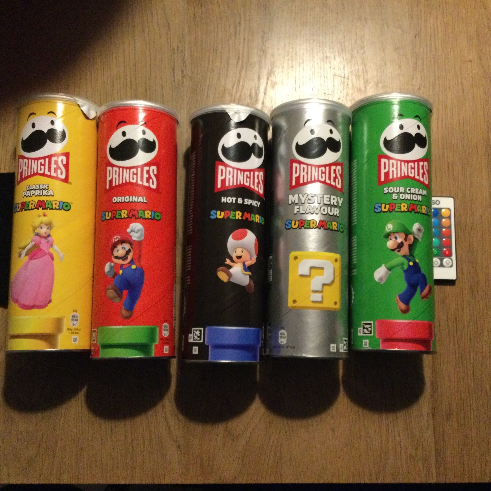 Pringles Chips Super Mario limited Edition Set - Mario Luigi Peach Toad ...