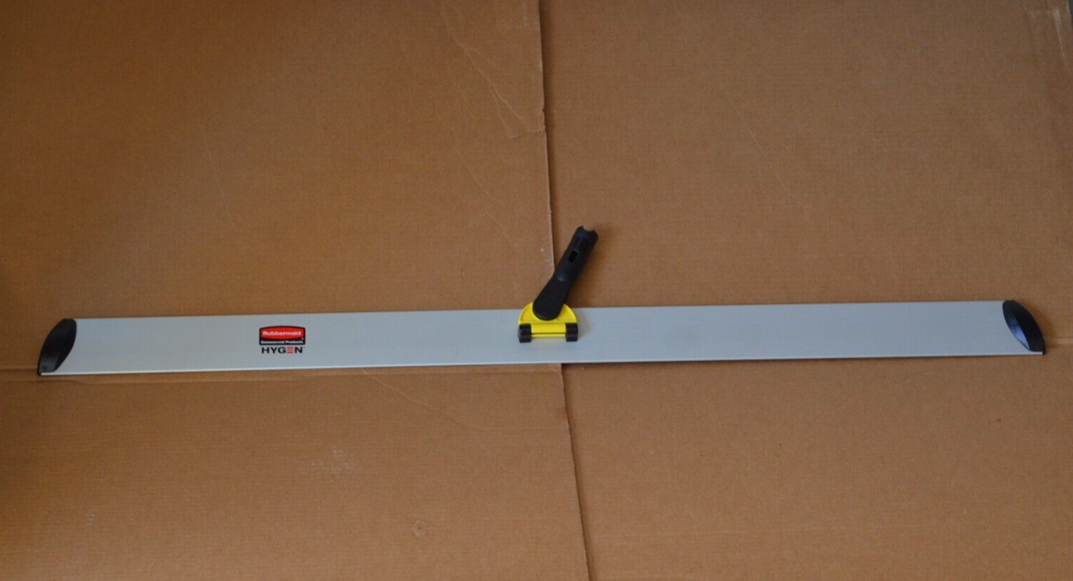 RUBBERMAID Q590 Hygen 48" Quick-Connect Hall Dusting Frame (RCPQ590YEL ...