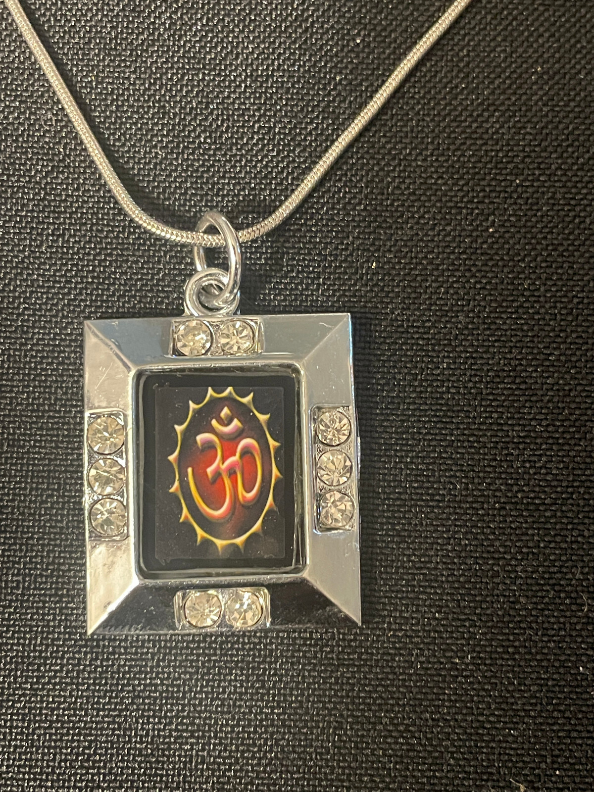 HANDMADE GOD HINDU OM PENDANT WITH SILVER NECKLACE 16" CHAIN AND 1 ...