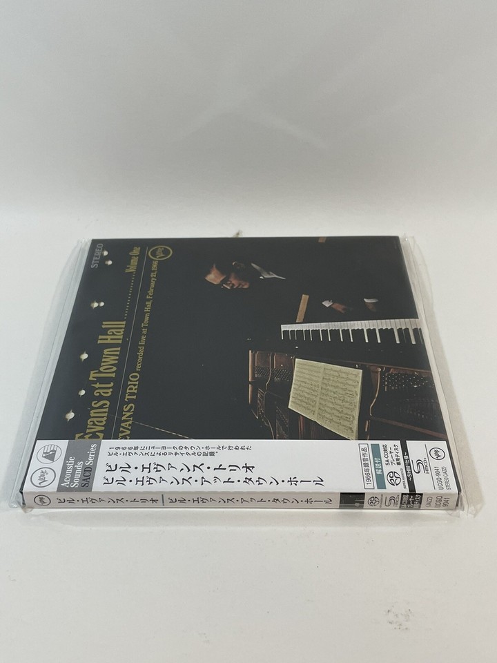 SHM SACD: Bill Evans Trio at Town Hall Super Audio CD Single Layer ...