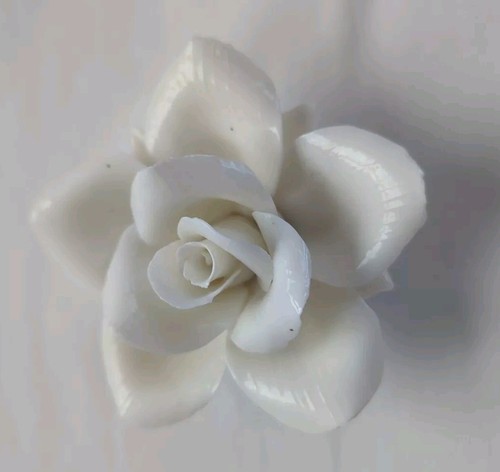 White Flower Rose Capodimonte Style by Godinger Co. Horentine Fine ...
