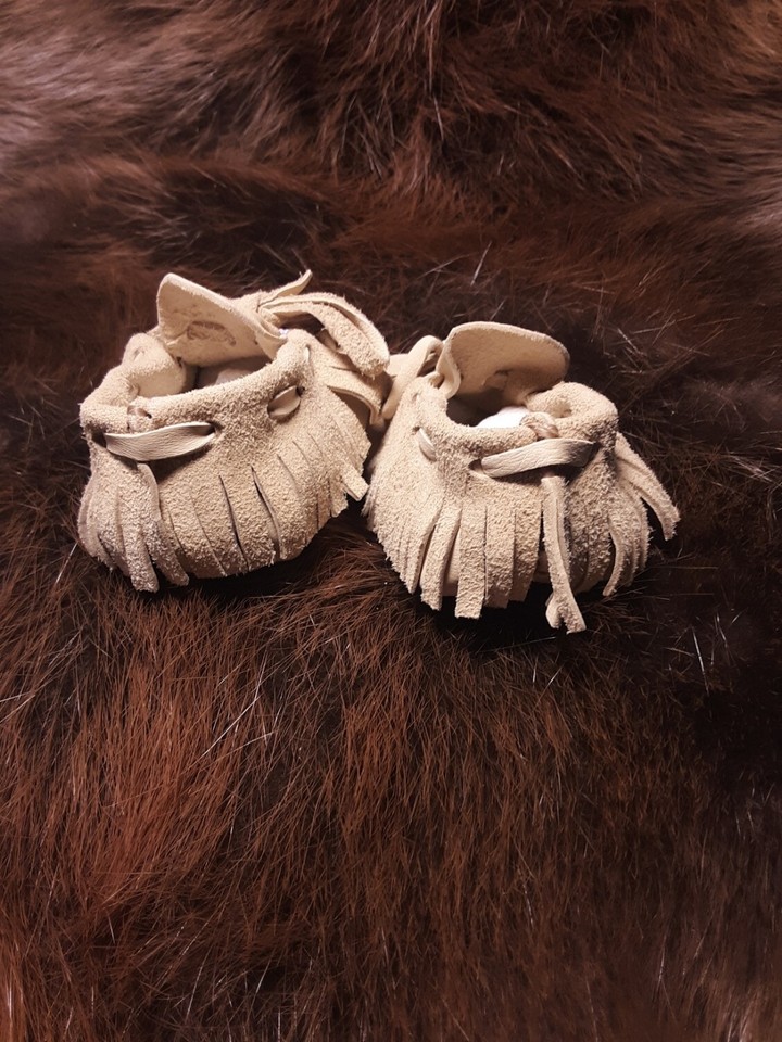 SMALL Beaded Buckskin Baby moccasins | eBay