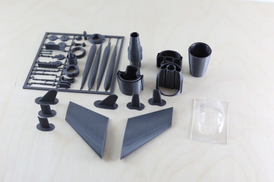 DVL 'Jäger' with HeS011 model kit scale 1:48 or 1:72. | eBay