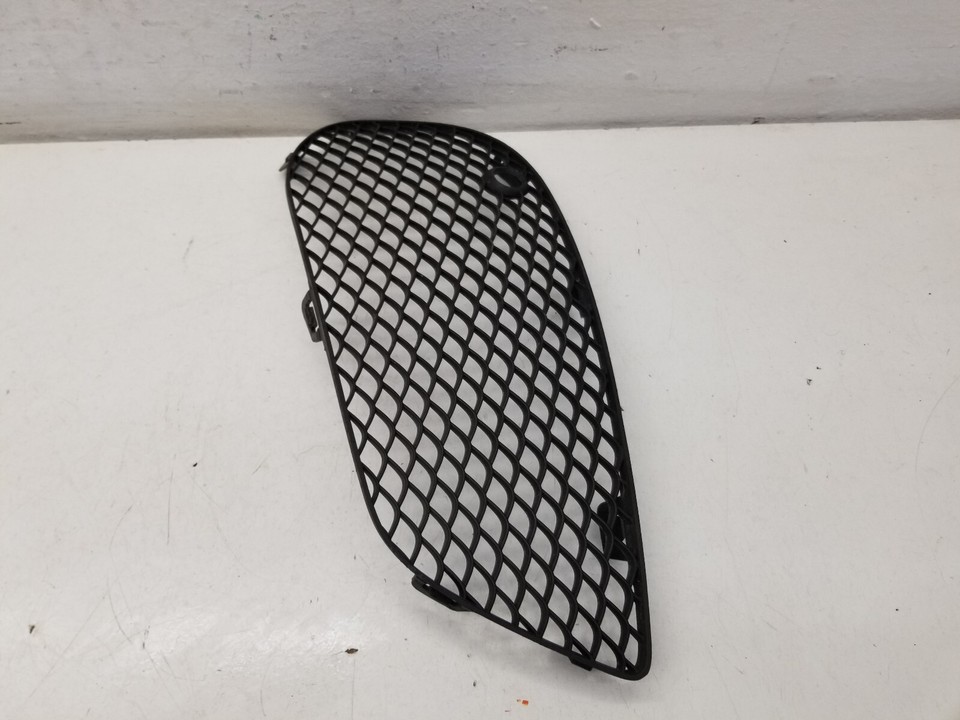 2016 MERCEDES C CLASS A205 W205 AMG FRONT RIGHT BUMPER LOWER GRILL ...
