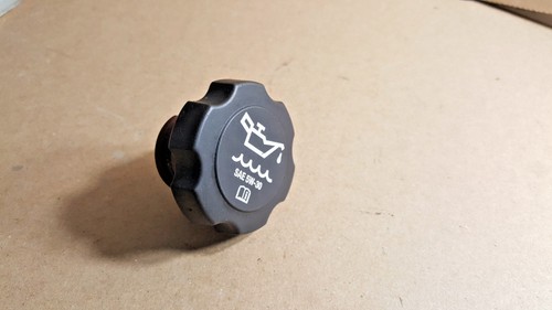 gm chevrolet cap engine oil filler 12589430 c43 | eBay