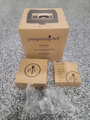 Pampered Chef QUICK COOKER, BRAND NEW + Ceramic Pot + Springform Pan ...