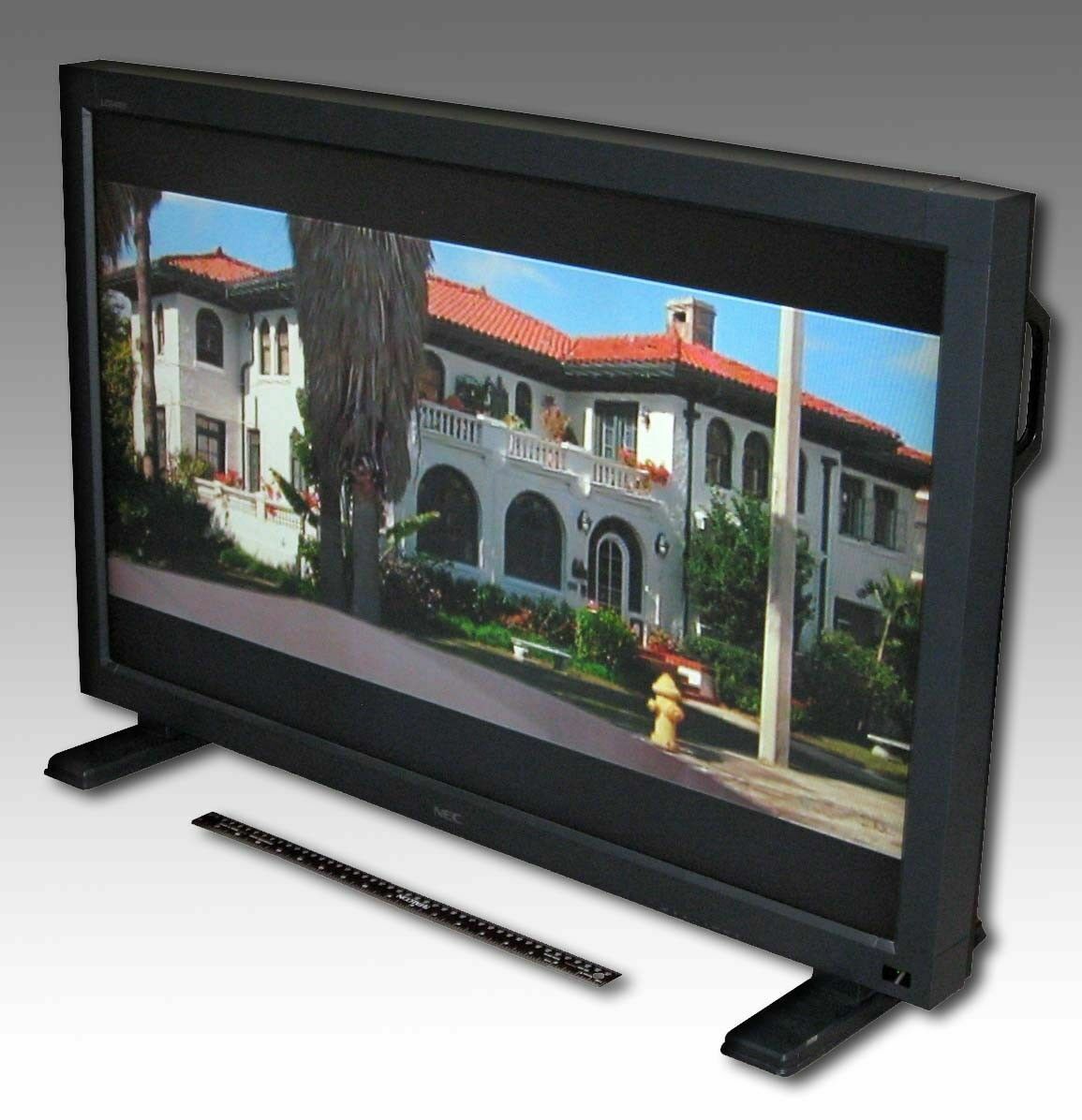 NEC LCD4000 40 Inch LCD Monitor 107406-1 (J) LOC. EEE-5 | eBay