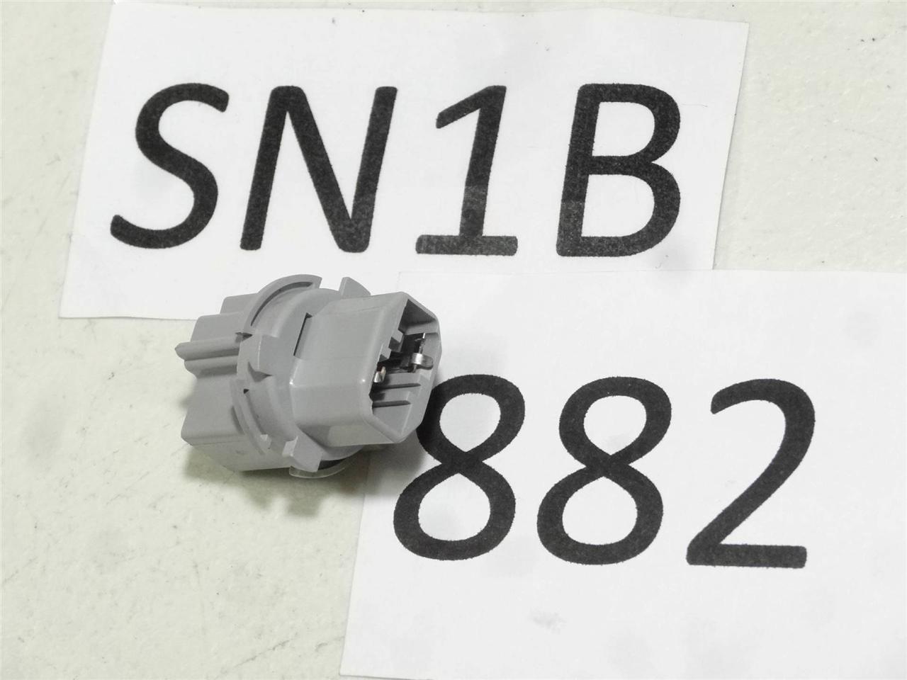 mazda tail light socket G14S513B7 BN8R513G0 BAN6513F0 socket tail light ...