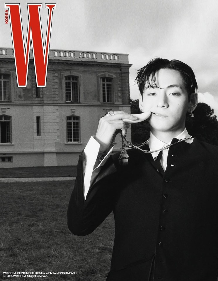 BTS V cover C, W Korea Volume 9 September 2025, Whole Magazine | eBay