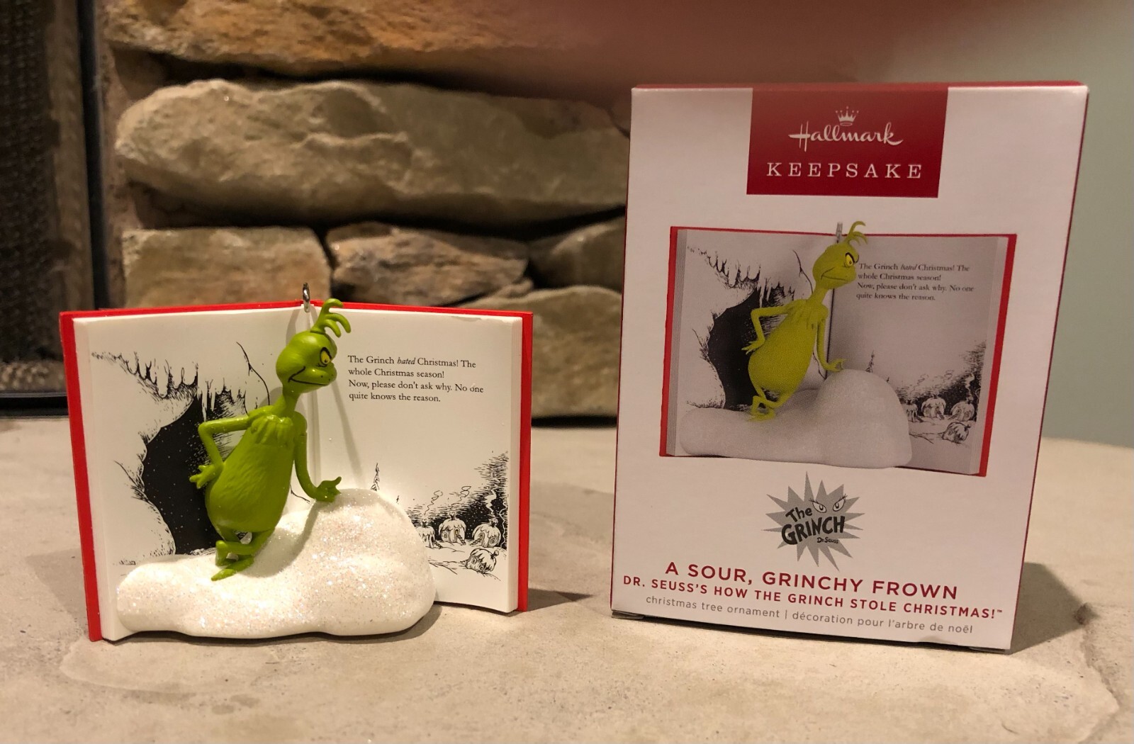 Hallmark Dr. Seuss's How the Grinch Stole Christmas! A Sour, Grinchy ...