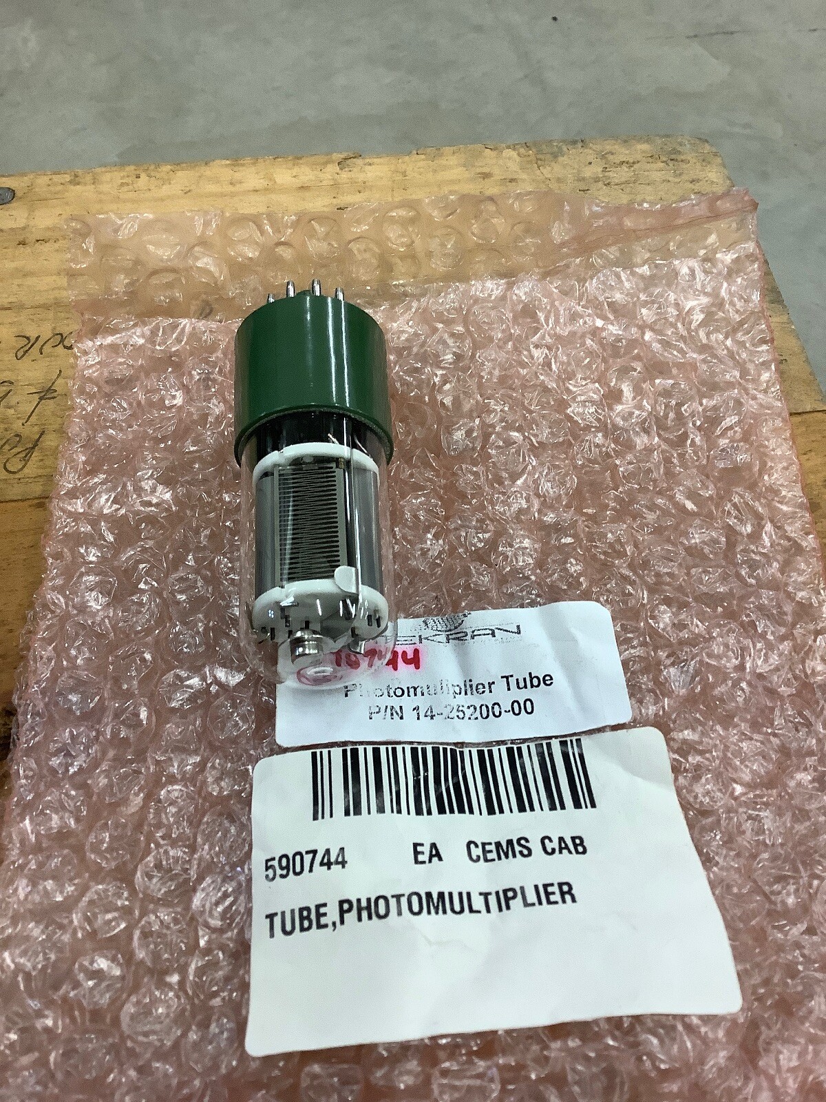 Hamamatsu Replacement Bulb R212 Photomultiplier Tube | eBay