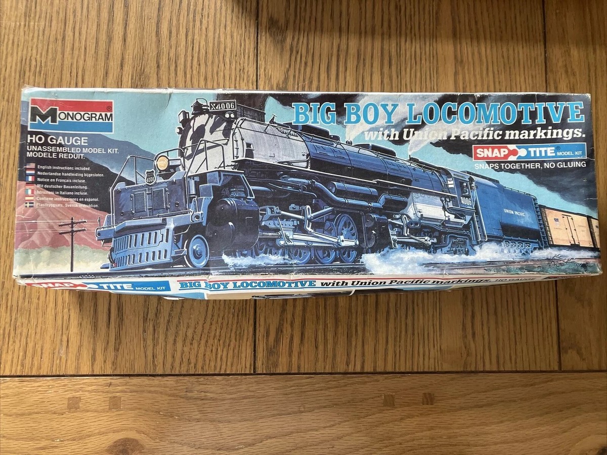 Big Boy Model Kit Un Made Model Kits Academy / Revell X4 Comprising: