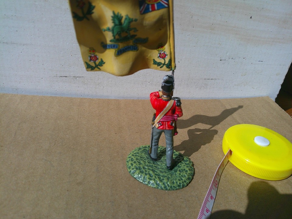 Frontline, Napoleonic British flag bearer Buffs Infantry, painted 54mm ...