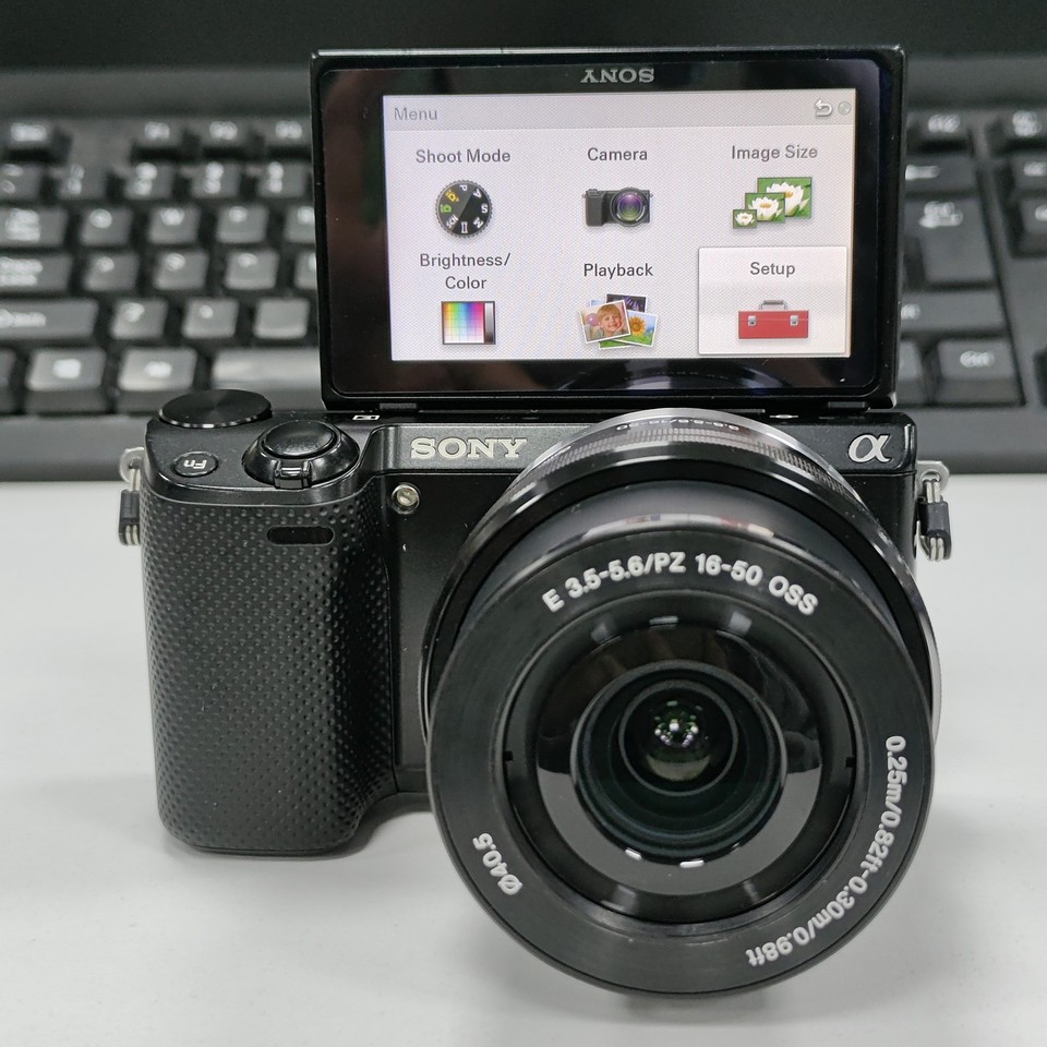 Sony NEX-5R 16.1MP Mirrorless Digital Camera w/16-50mm oss Lens Black ...