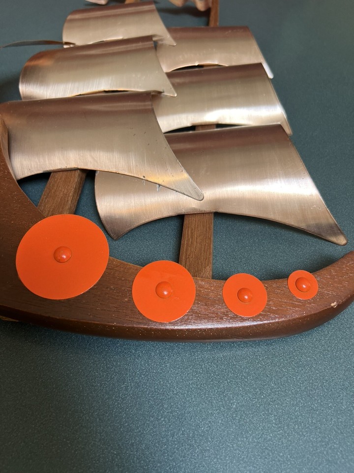 Mid Century Ship Metal & wood Decor Brady Bunch Style 60-70s Bedroom ...