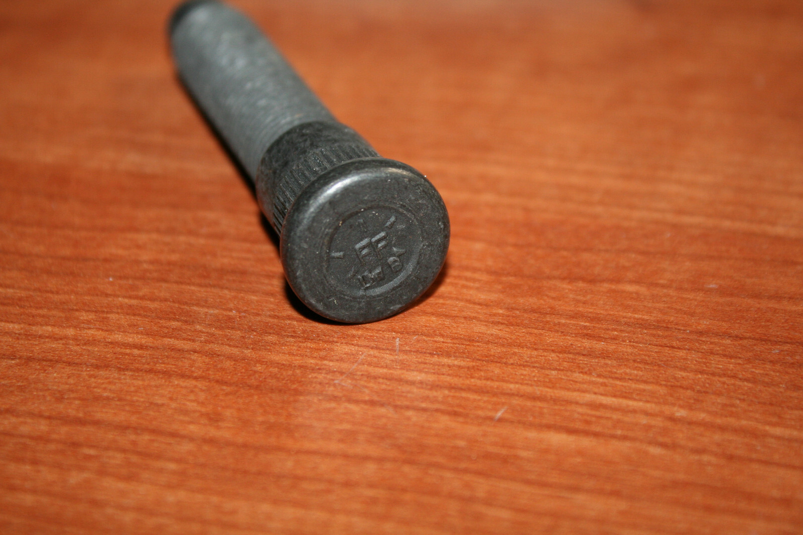 NOS Ford Rear Wheel Lug Stud 392013-S4361 05-18 E150 E250 E350 (E350 ...