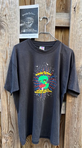 Vintage T-Shirt Strange Daze '99 SpaceRock Music Festival Alien Graphic ...