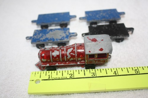 Pot Metal or Die Cast Vintage Train Engine and Flat Bed Cars Set of ...