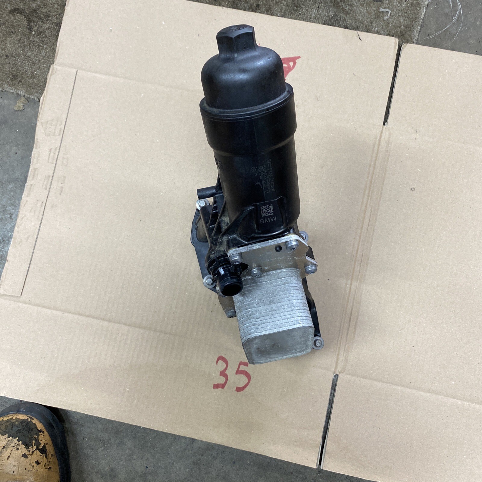 BMW 120i F20 2017 OIL FILTER HOUSING & COOLER 8513965-17 GENUINE ...