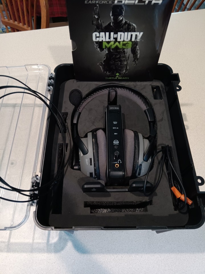 CALL OF DUTY MW3 Ear Force Delta Wireless Turtle Beach Headphones w ...