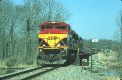 KCS 4000 SD-70ACE PENSAUKEE WI (KANSAS CITY SOUTHERN) ORIGINAL SLIDE 04 ...
