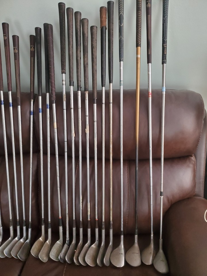 Vtg. Golf Clubs Sets Singles (×45 Clubs) Robert Jones Jr. Spalding Top ...