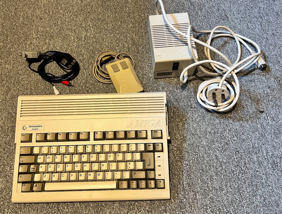 Commodore Amiga 600 Computer with Gotek, HDD, PSU, Mouse - Fully ...