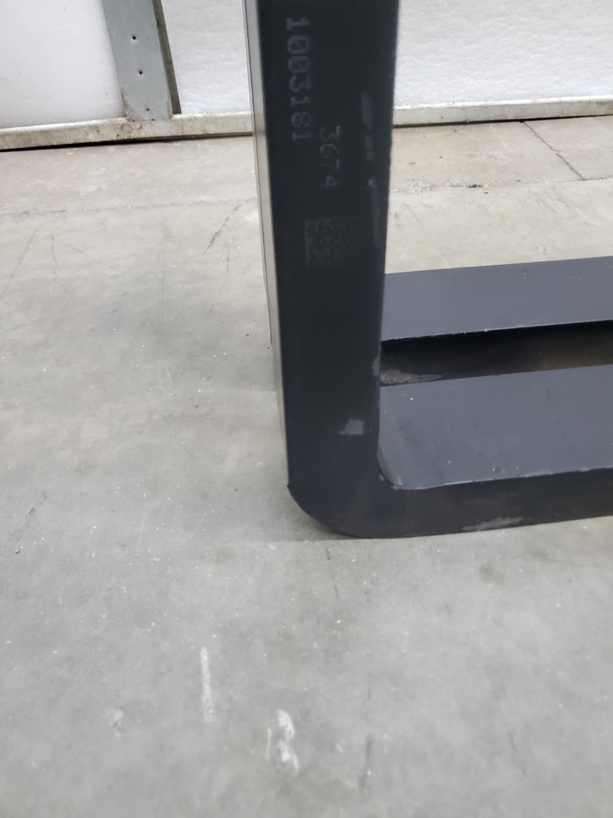 Set of 2 - Telehandler / Forklift Pipe/Shaft Mount Pallet Forks 8,000 ...