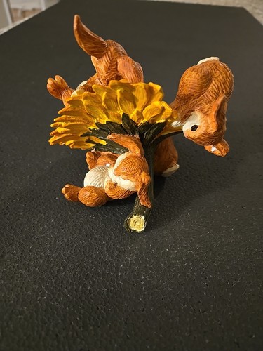 1998 Enesco Parastone Resin Figurine Bunch O' Bunnies On Sunflower ...